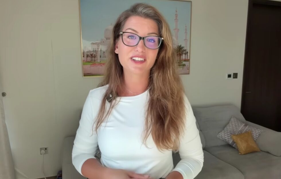 What Is JPM Coin? The Tokenized Dollar That Quietly Rewired Wall Street ...